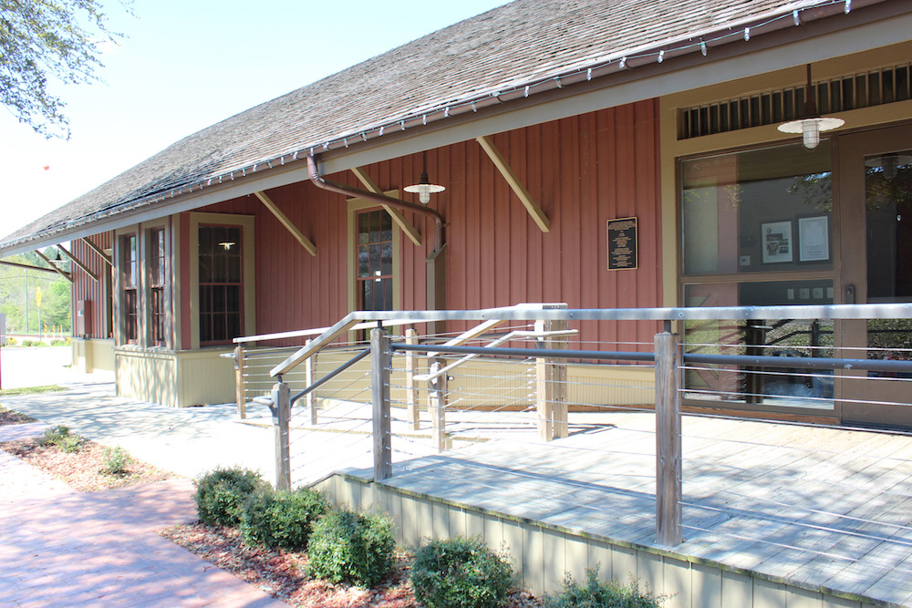 Community – City of Collins